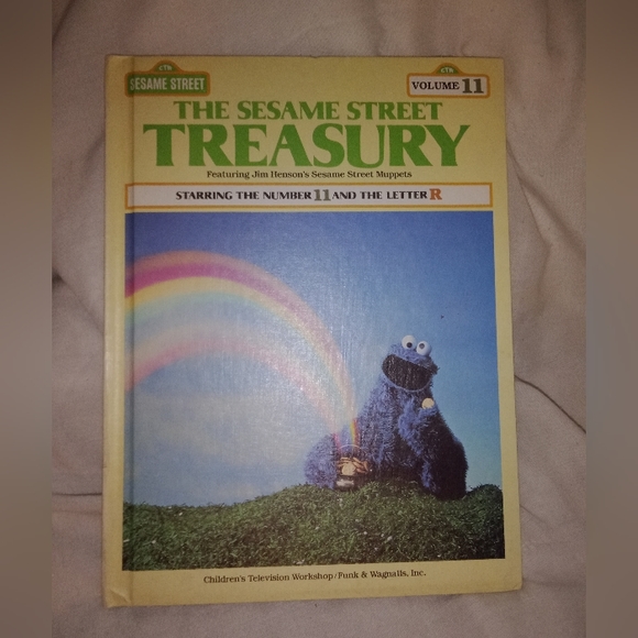 Sesame Street | Toys | Sesame Street Treasury Book Volume 1 Number 11 ...